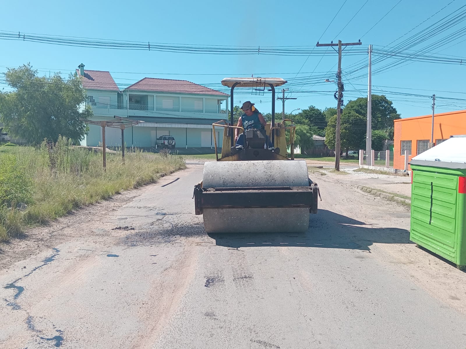 Operação Tapa-Buraco avança no domingo — Prefeitura de Bagé